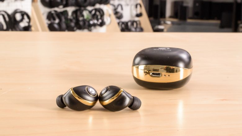 Raycon E55 Earbuds Review: Get 30 Hours Battery Life