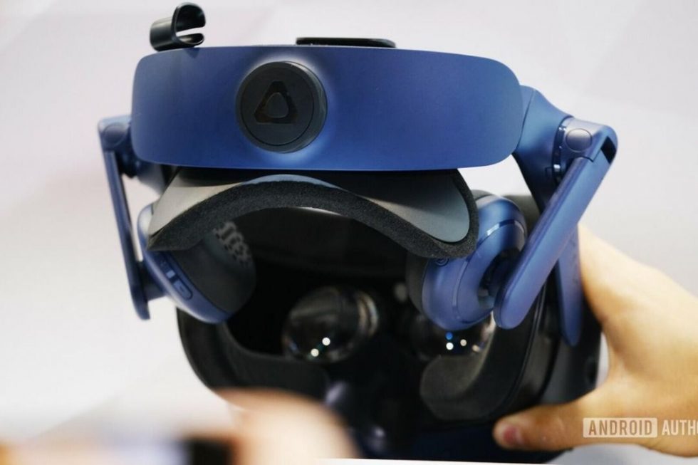 8 Best VR Headsets for VRChat In 2020 - Smart Watch Fan